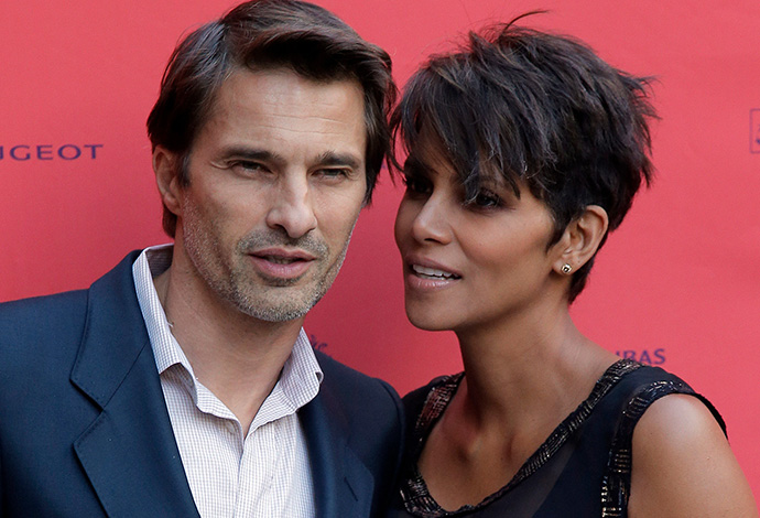 HALLE BERRY "Dikutuk" Oscar Selamanya? - Ed. Says - CATCHPLAY+｜HD ...